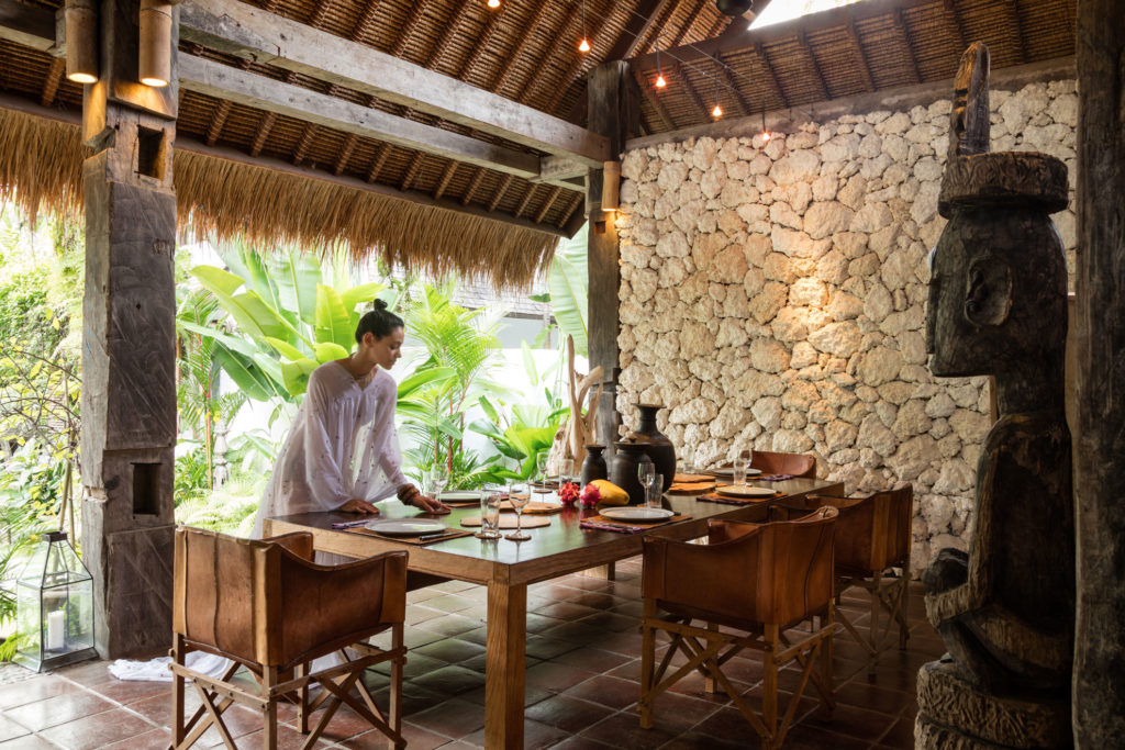 Experience | WELCOME TO STONE HOUSE